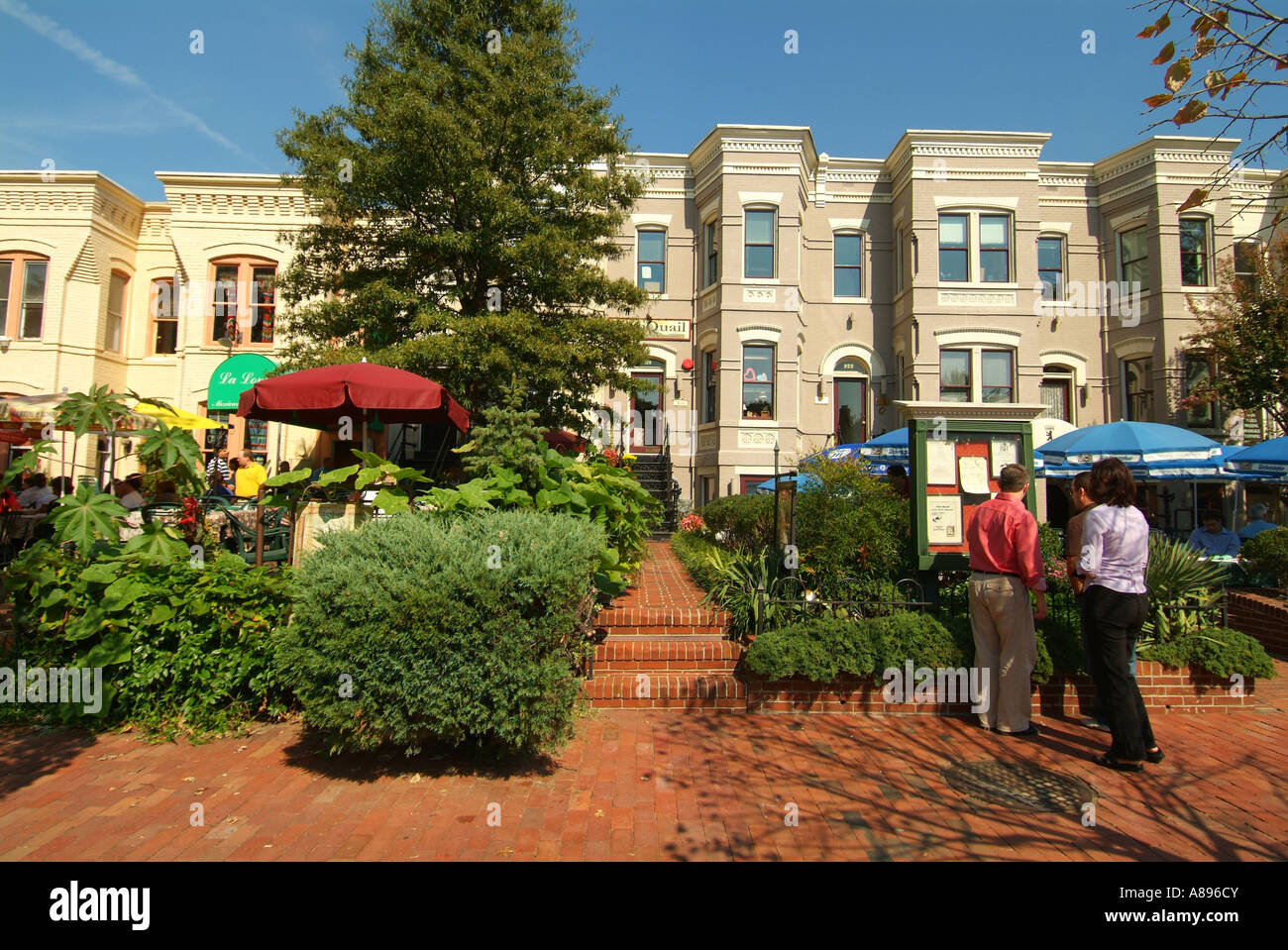 USA Washington DC Capitol Hill People look at menus of restaurants near ...