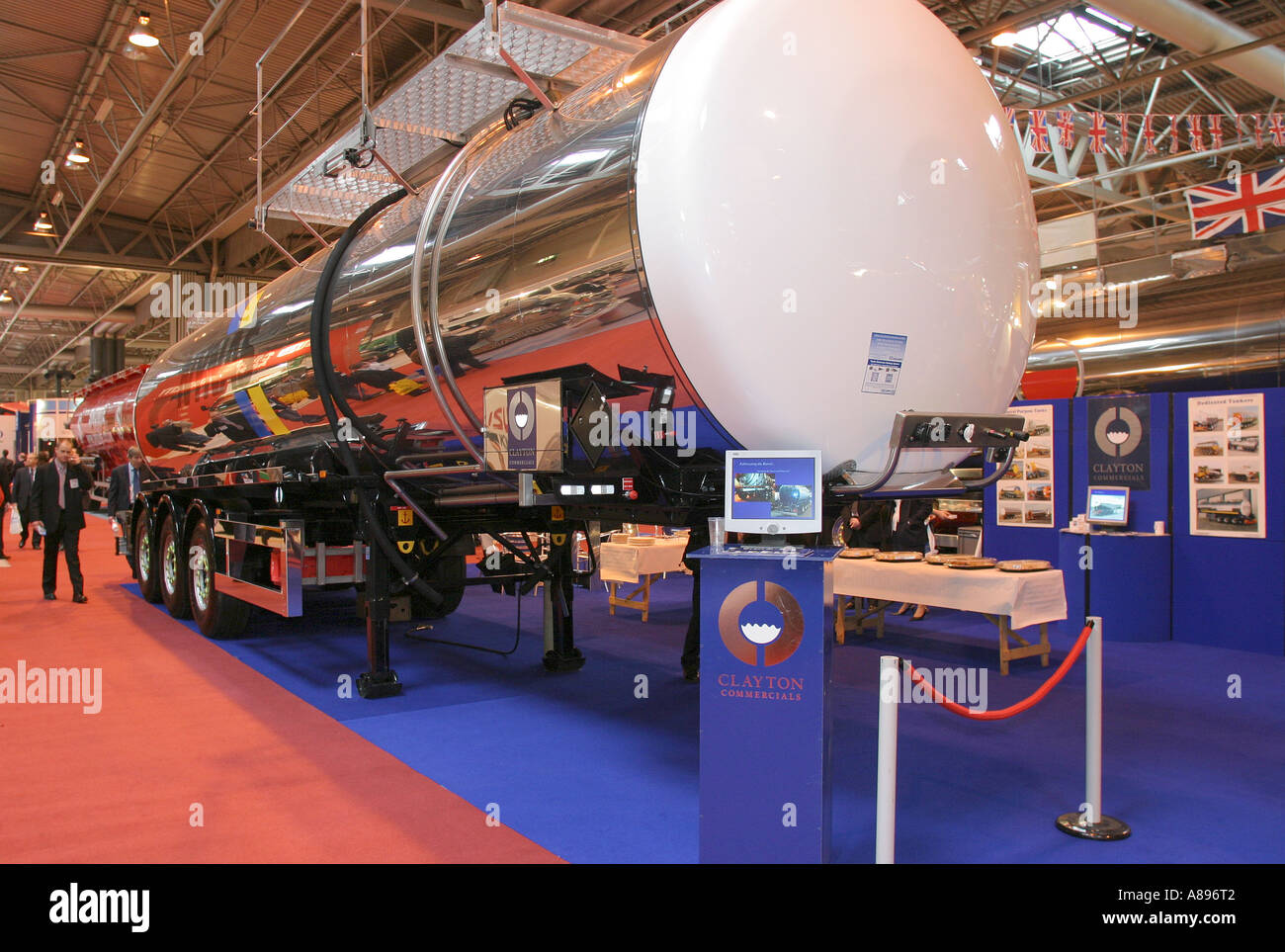 Business unit commercial vehicle hi-res stock photography and images ...