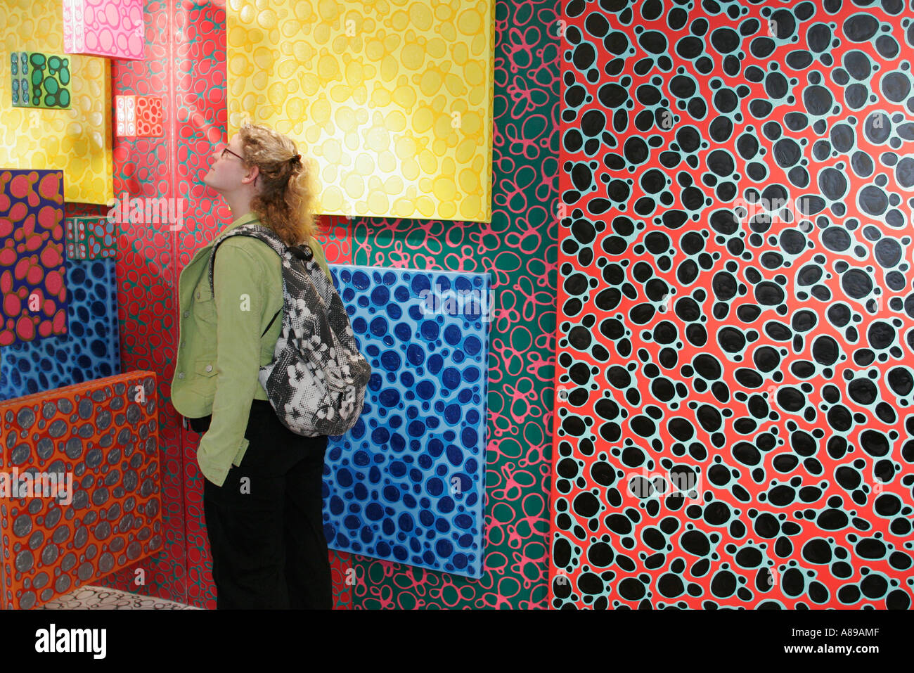 Repeating pattern hi-res stock photography and images - Alamy