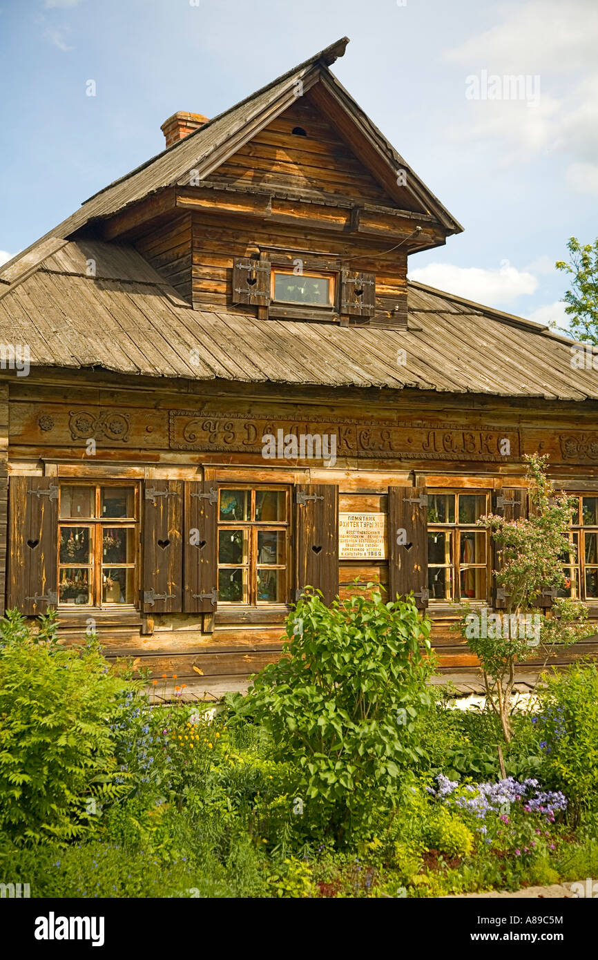 Old timber building, Suzdal, Russia Stock Photo - Alamy