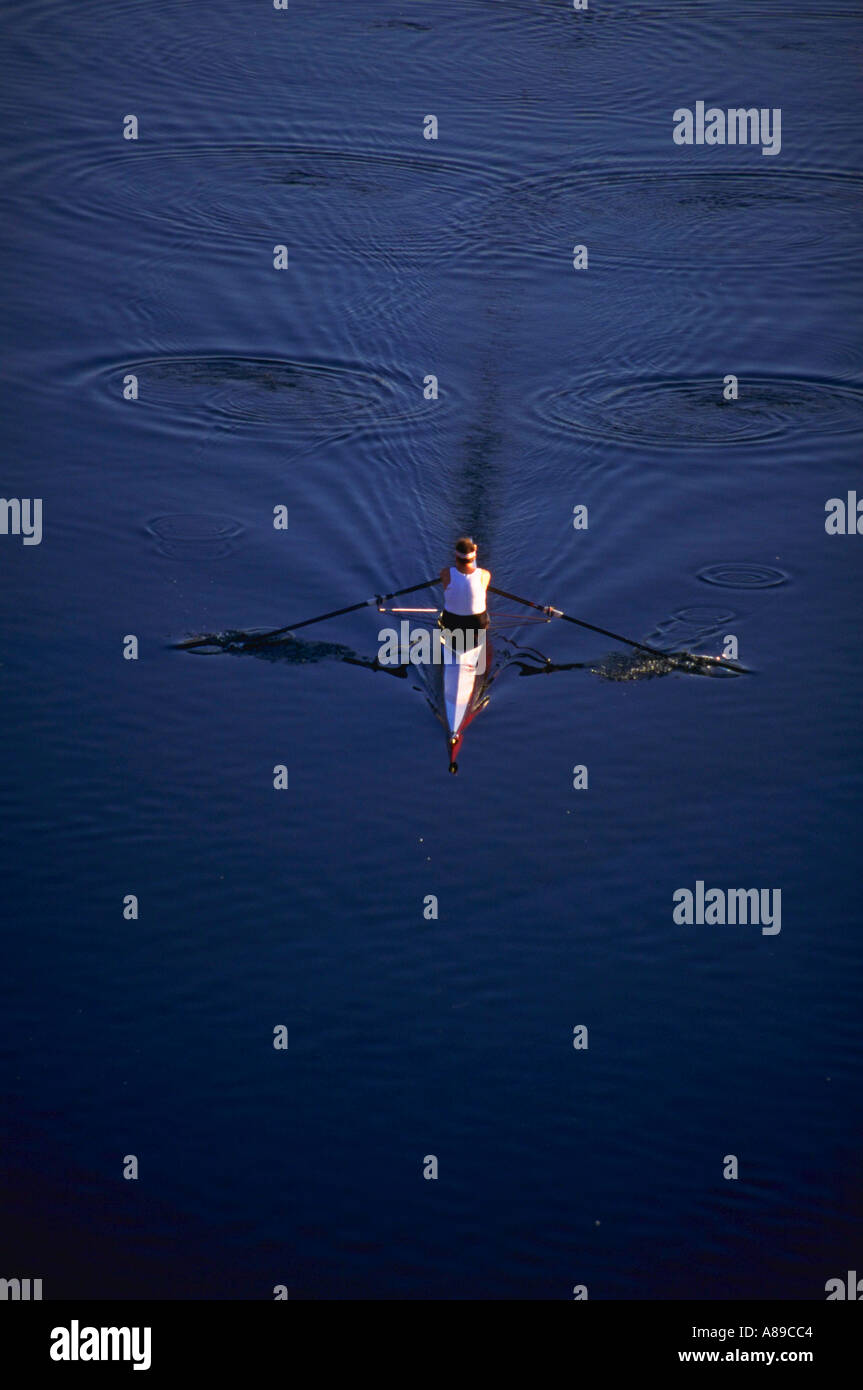 Single scull crew hi-res stock photography and images - Alamy