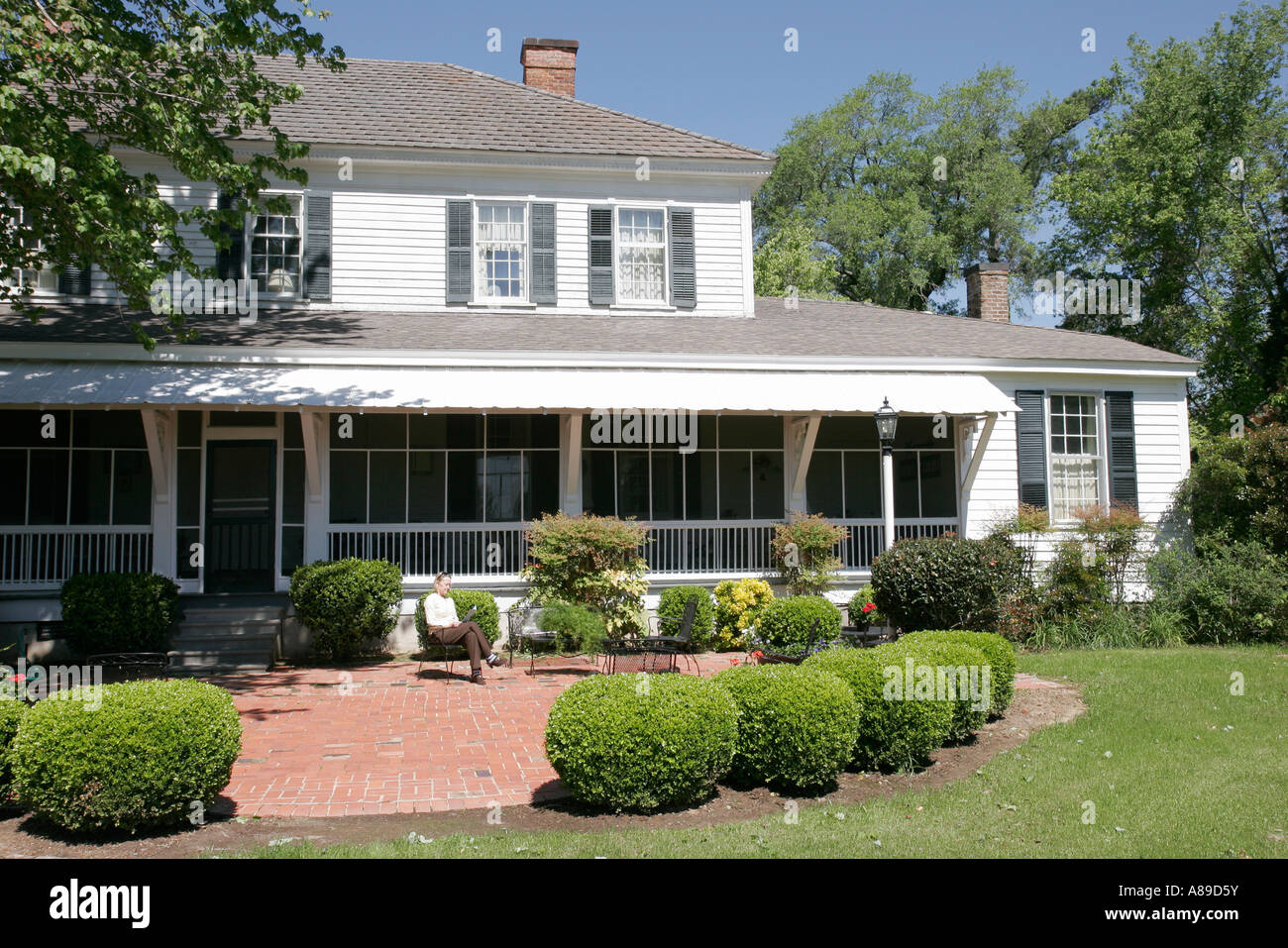 Alabama Monroe County,Franklin,Chasley Farms,built 1835,patio,visitors ...