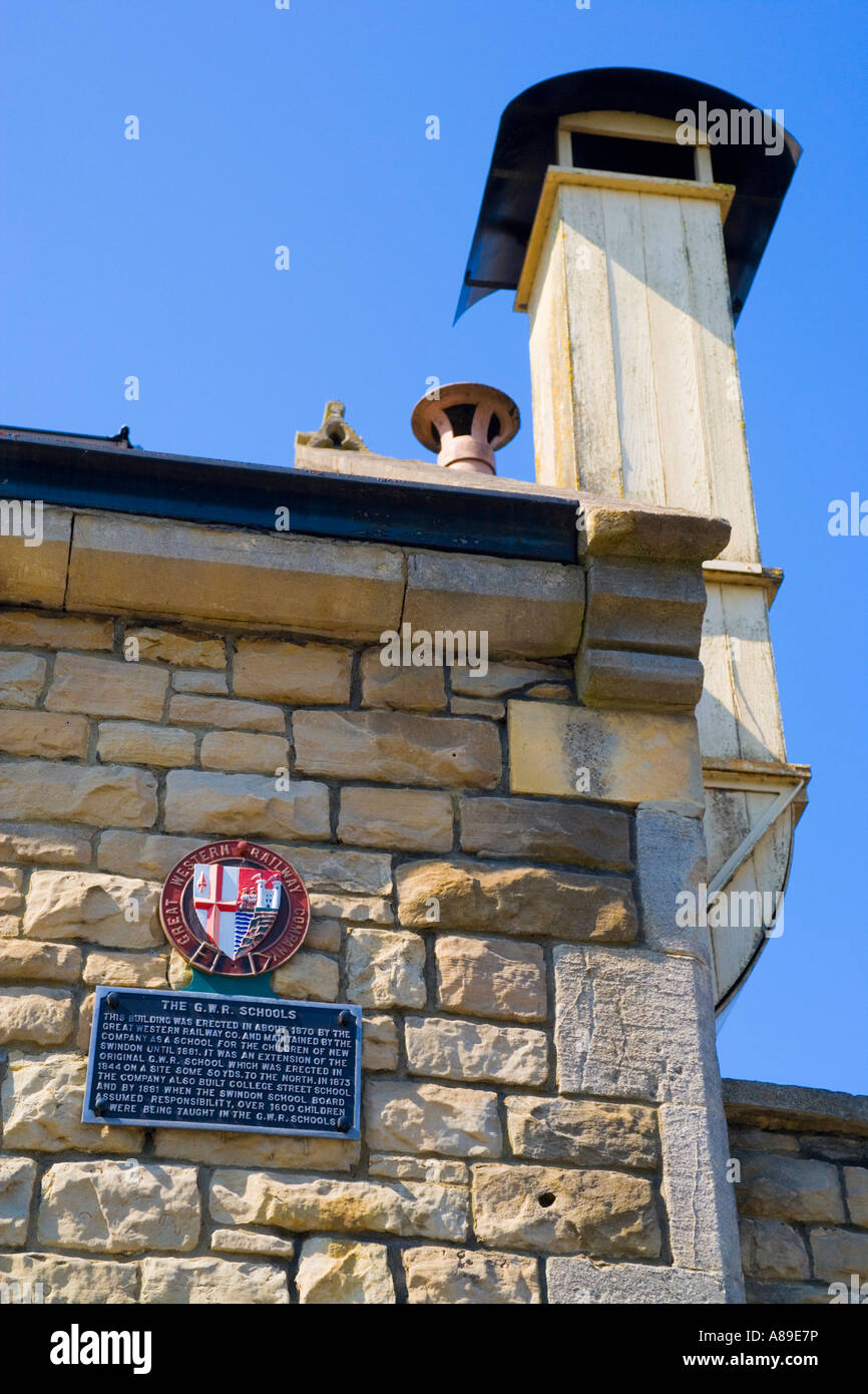 Great Western Railway school building railway village Swindon JMH2875 ...