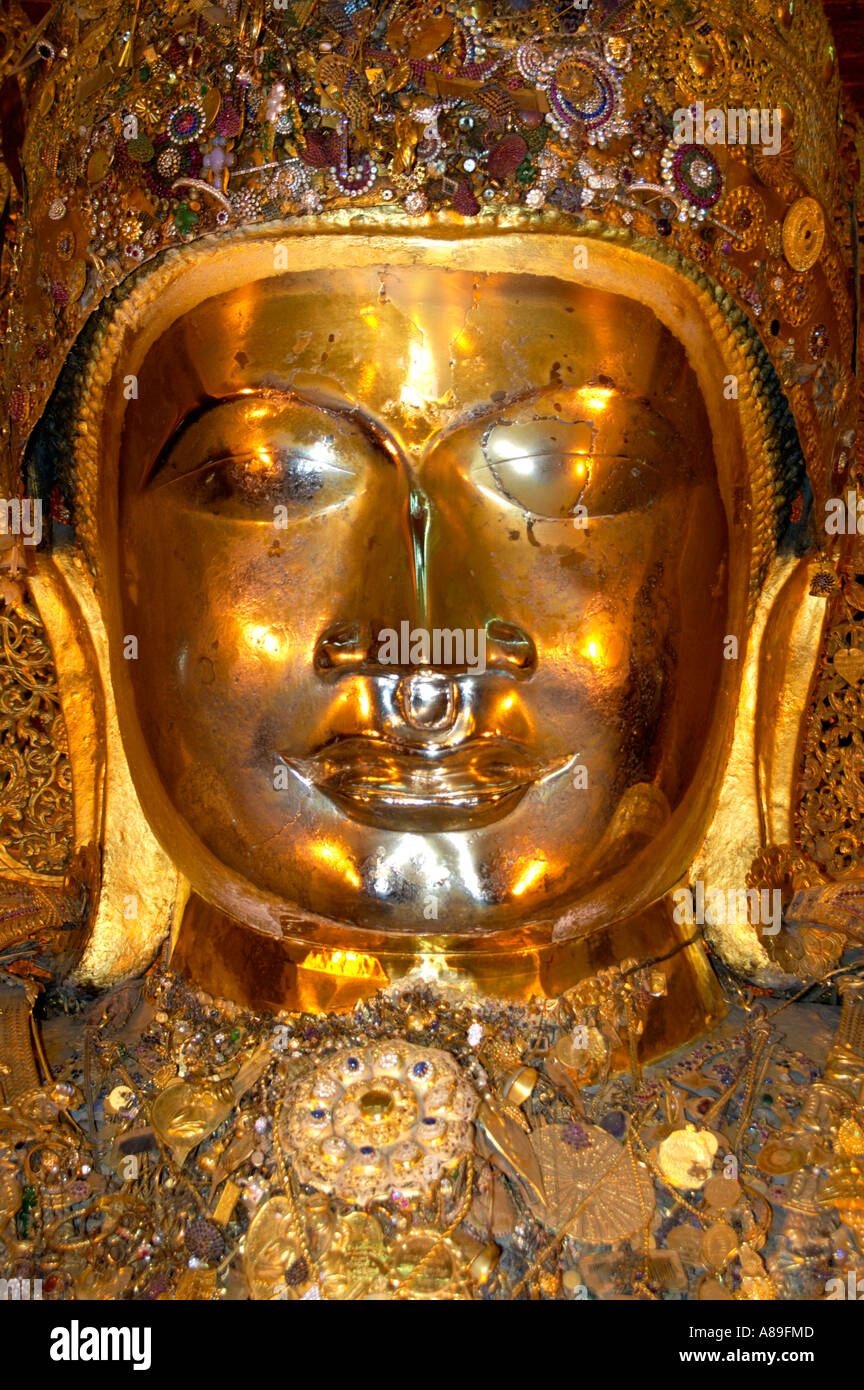 Portrait of the golden Mahamuni Buddha frontally Mandalay Burma Stock ...
