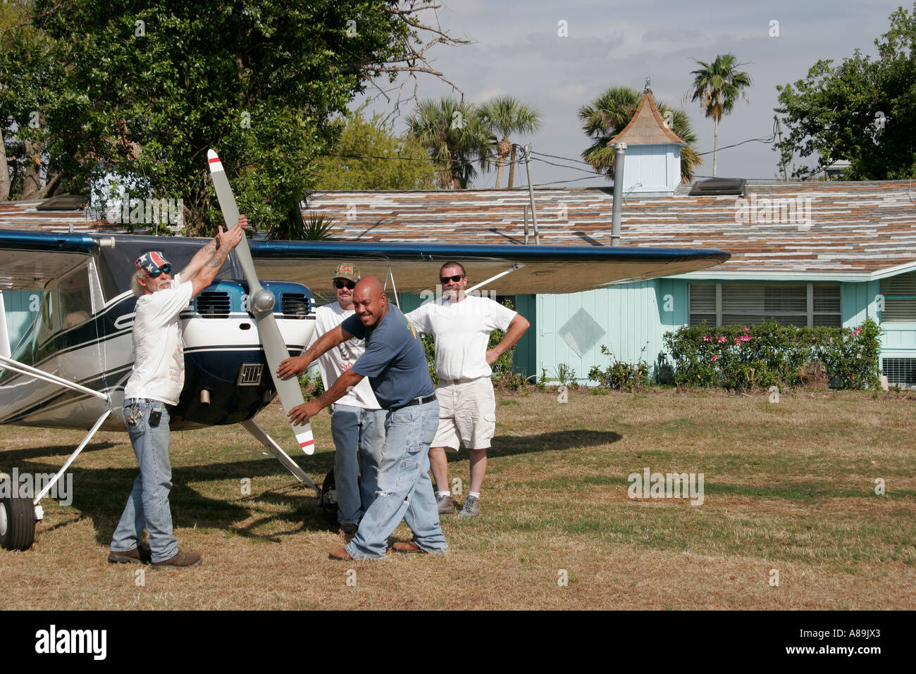 Lake Wales Florida,Chalet Suzanne Restaurant Inn,commercial airliner ...