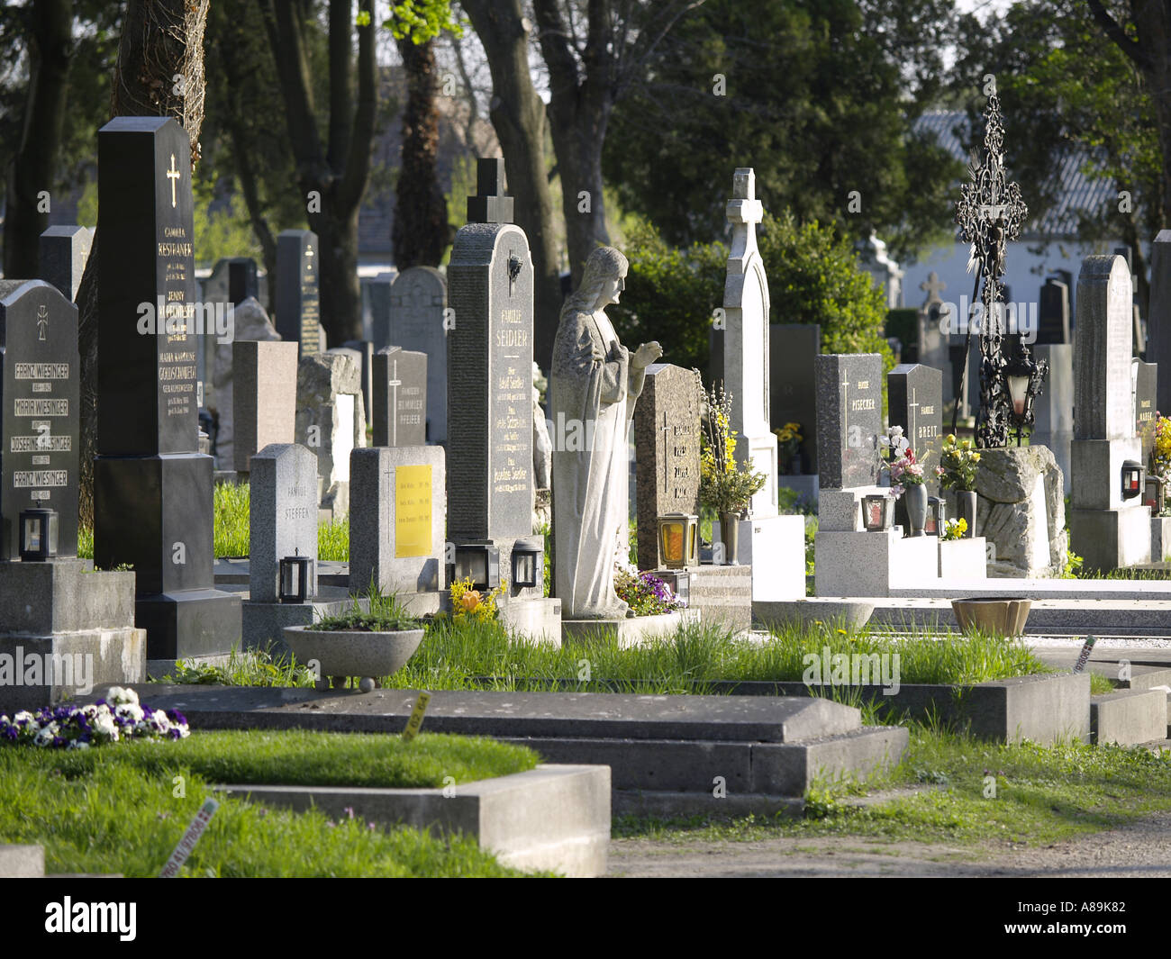 Vienna, central cemetery Stock Photo - Alamy