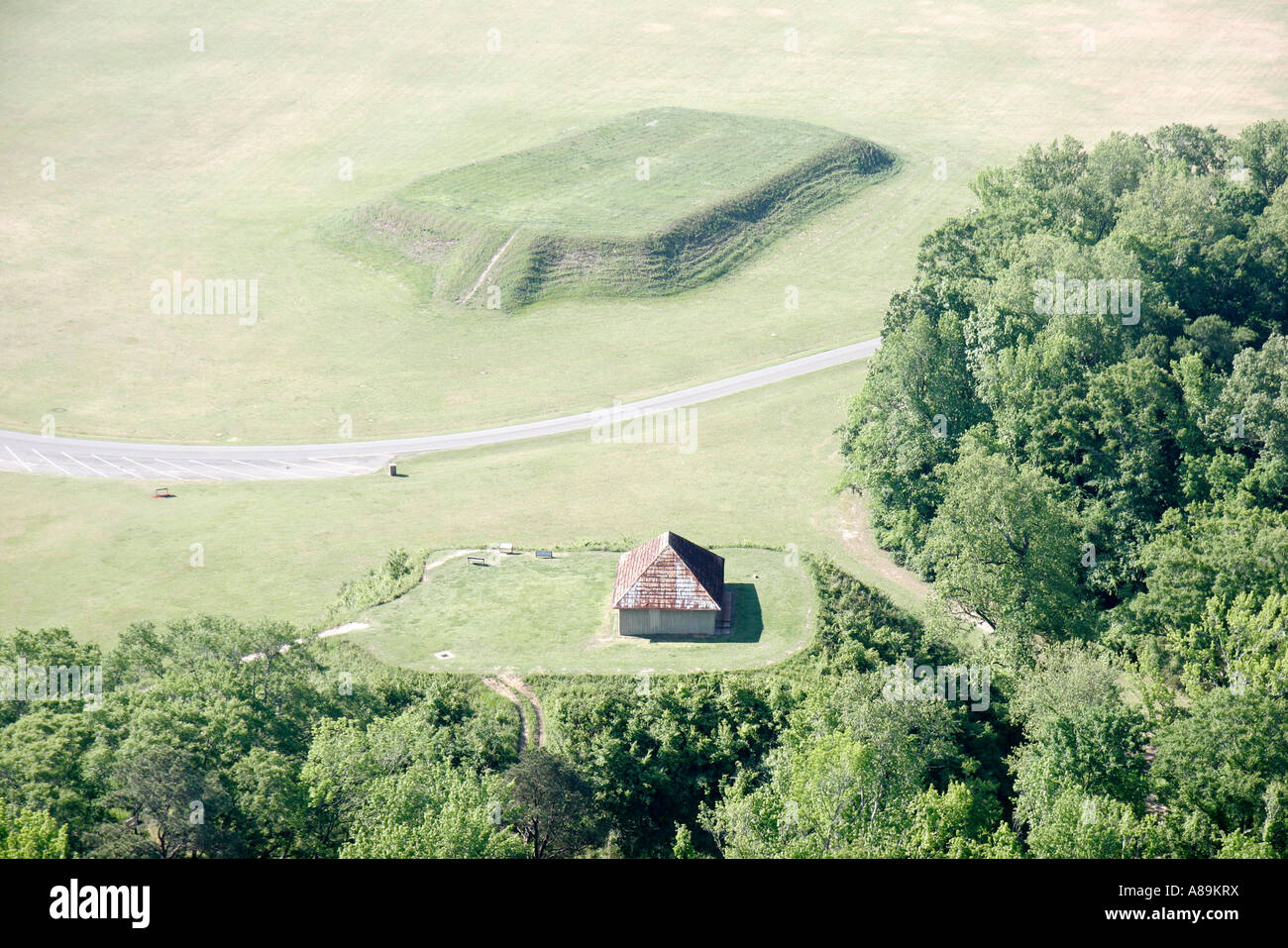 Moundville Archaeological Park Stock Photos & Moundville Archaeological ...