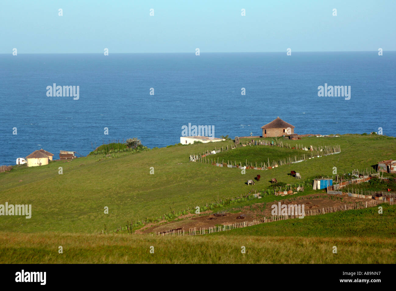 Rural huts south africa hi-res stock photography and images - Alamy