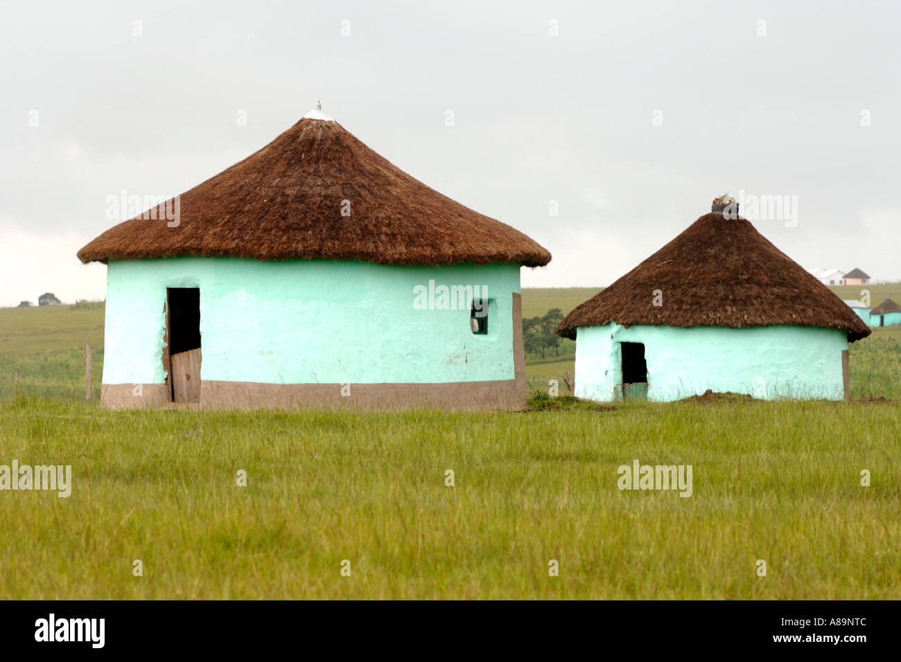 Rural huts south africa hi-res stock photography and images - Alamy