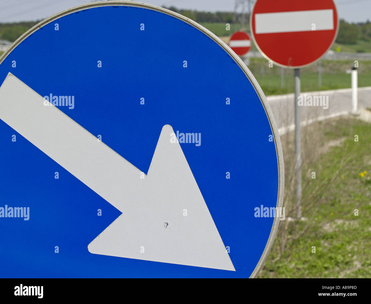 No entry with right arrow sign hi-res stock photography and images - Alamy