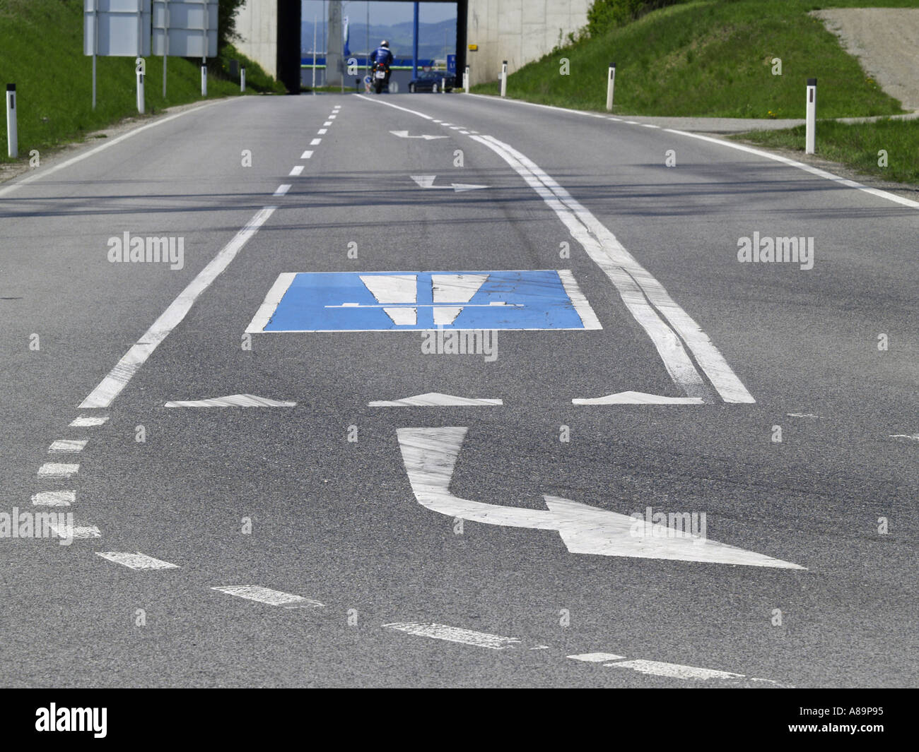 ground mark, motorway drive-up Stock Photo - Alamy