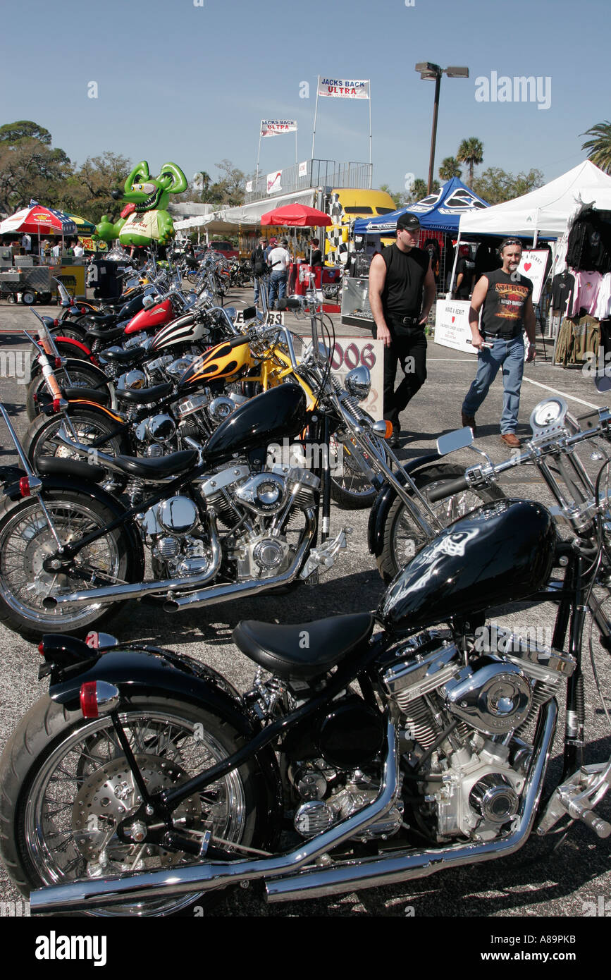 Vendors on daytona beach florida hi-res stock photography and images ...