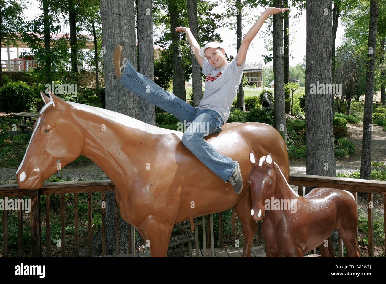 Peach park clanton alabama hi-res stock photography and images - Alamy