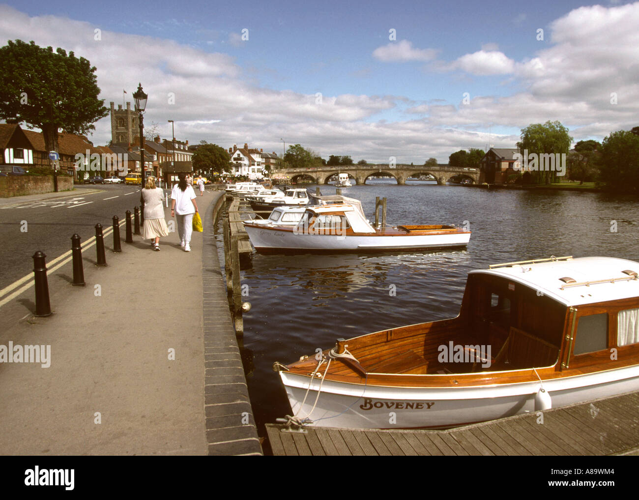 Henley upon thames hi-res stock photography and images - Alamy