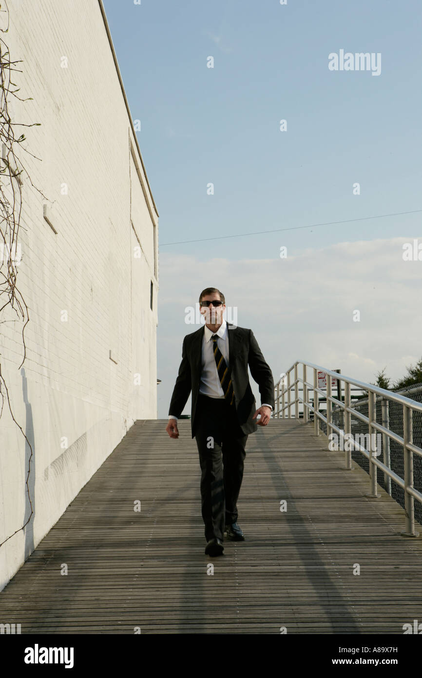 Strut walk camera hi-res stock photography and images - Alamy