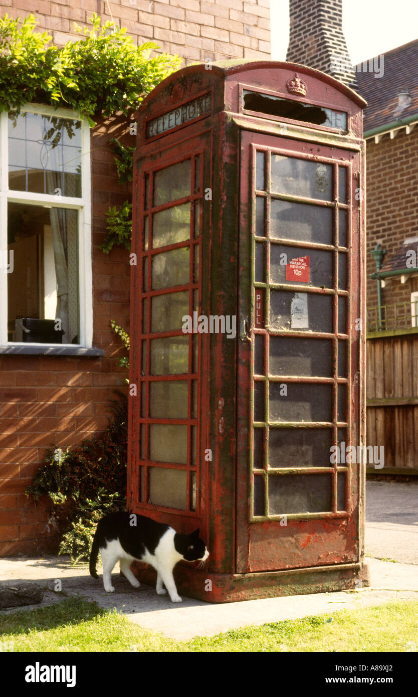 Restored Red Telephone Box High Resolution Stock Photography and Images ...
