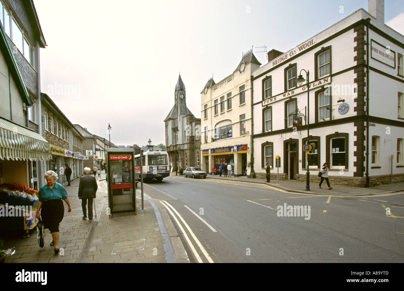 UK England Cornwall Wadebridge High Street Stock Photo - Alamy