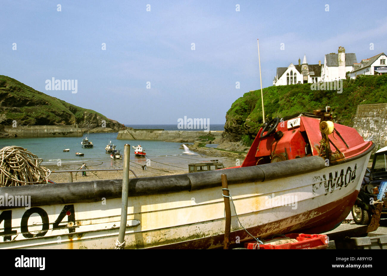 Cornwall Port Izaac seafront traditional cornish fishing boats Stock ...