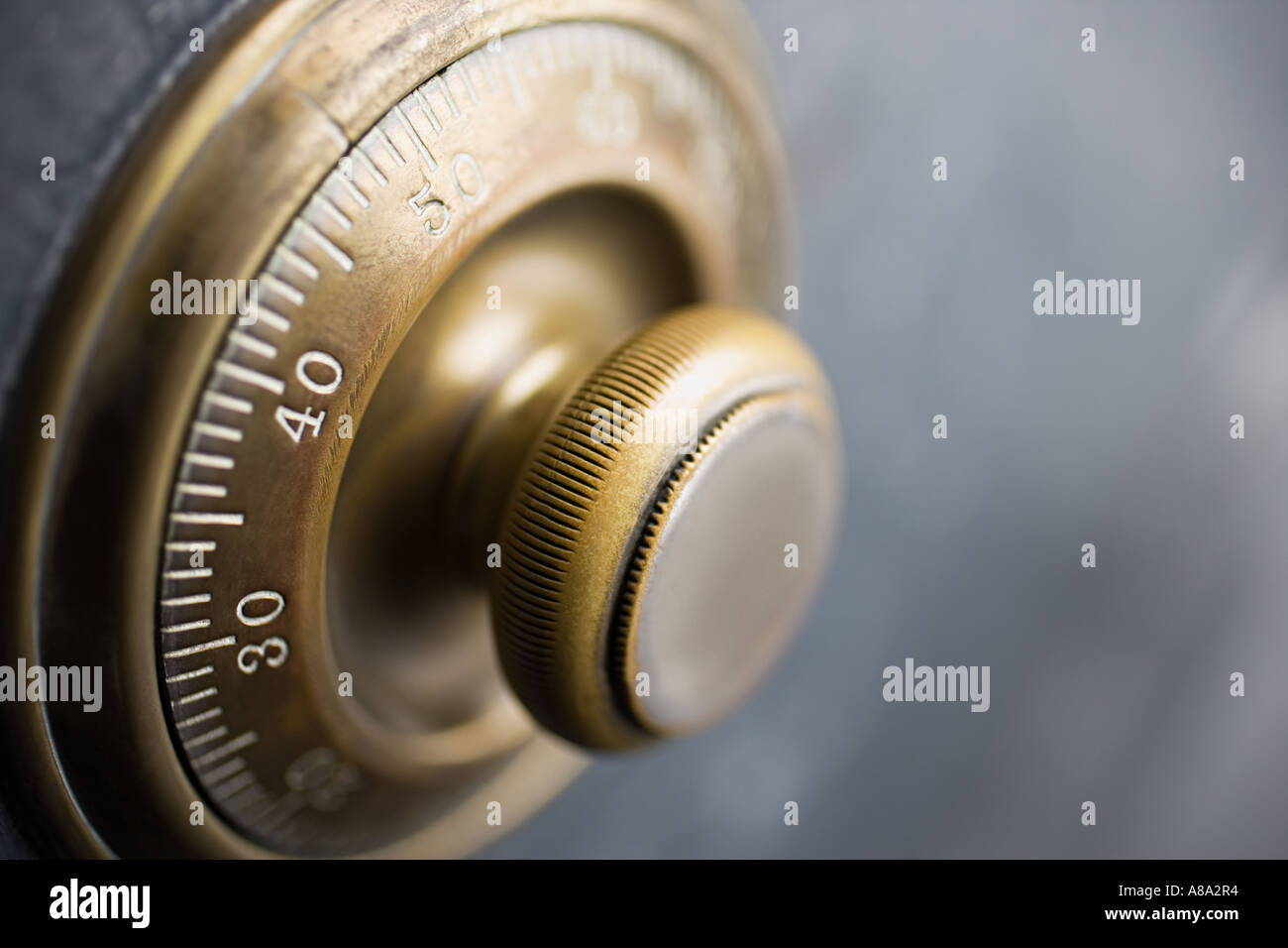 Dial on a security safe Stock Photo - Alamy