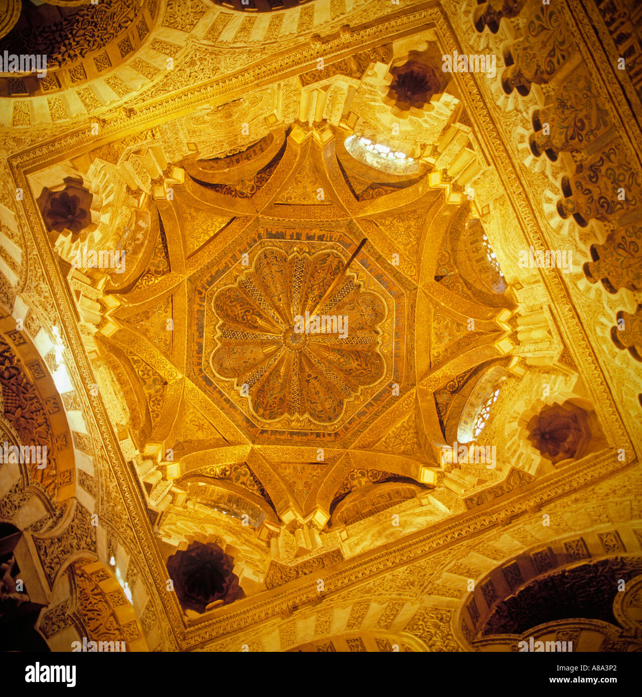 Dome mihrab mosque cordoba hi-res stock photography and images - Alamy