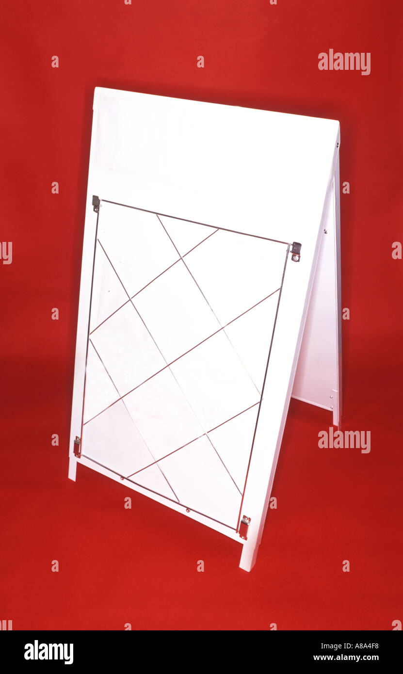 Newsboard High Resolution Stock Photography and Images - Alamy