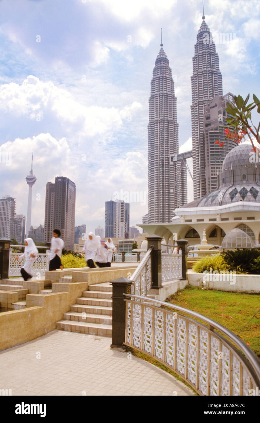 Petronas Towers Kuala Lumpur Malaysia Stock Photo - Alamy
