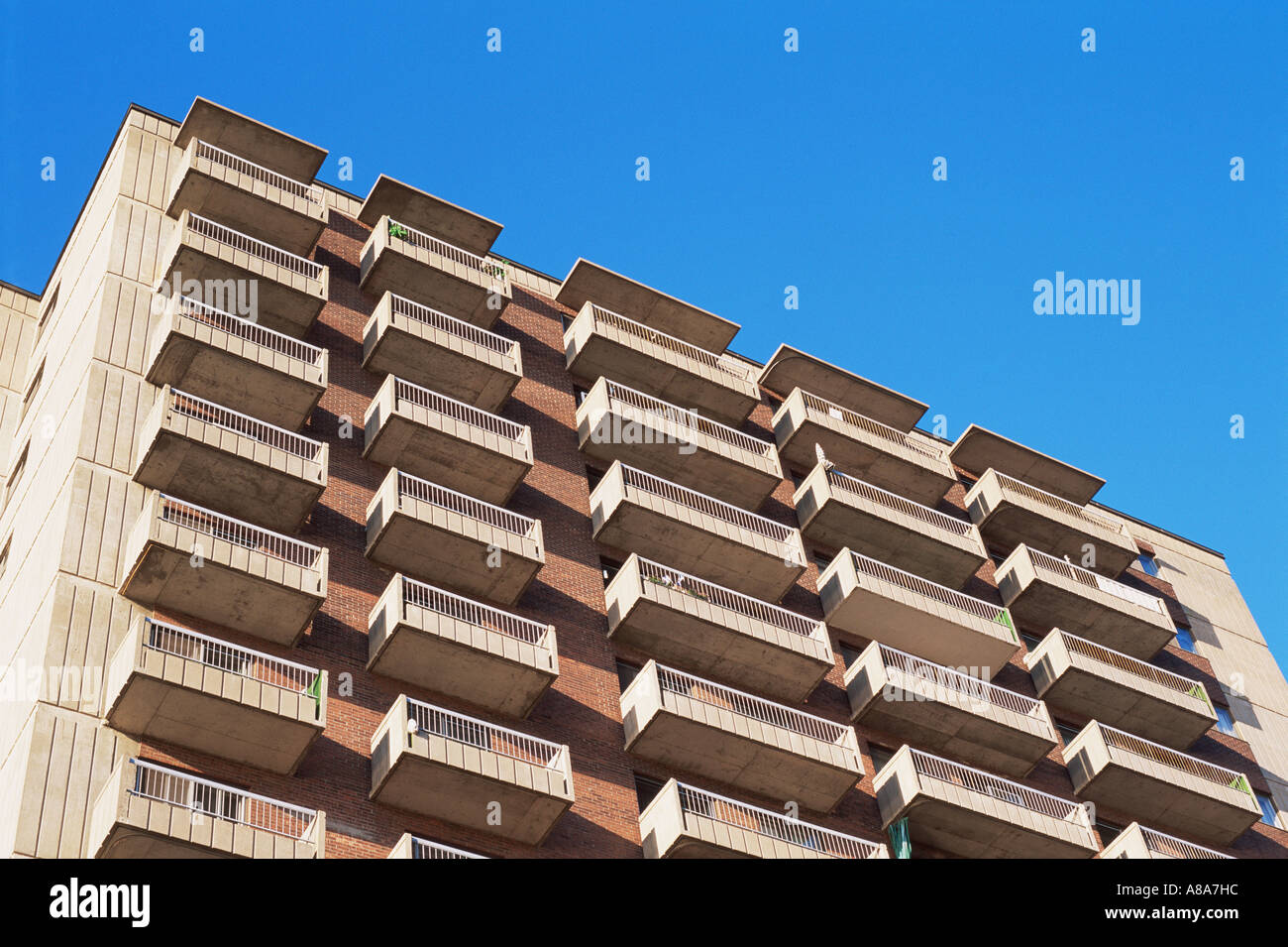 Block structures hi-res stock photography and images - Alamy