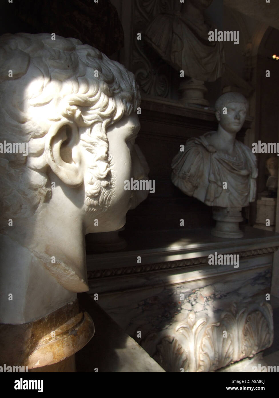 male statues at the musei capitolini museum in rome Stock Photo - Alamy