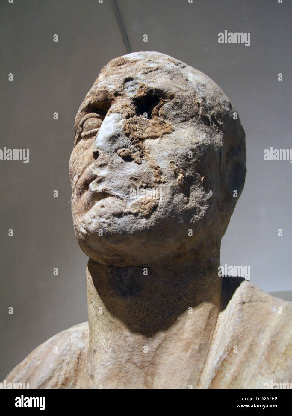 damaged male statue in a museum in rome Stock Photo - Alamy