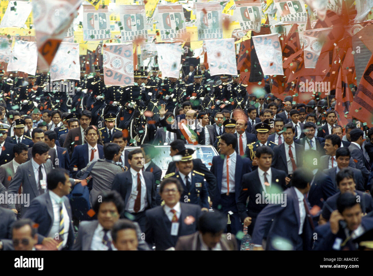 Inauguration of President Carlos Salinas de Gortari in Mexico City ...
