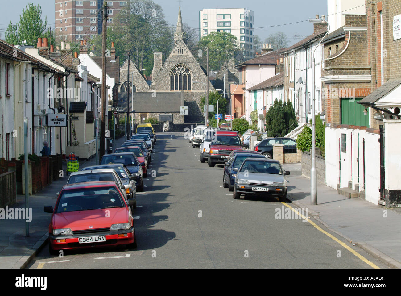 terrace housing in croydon surrey bus stop taxi rank mass transport ...
