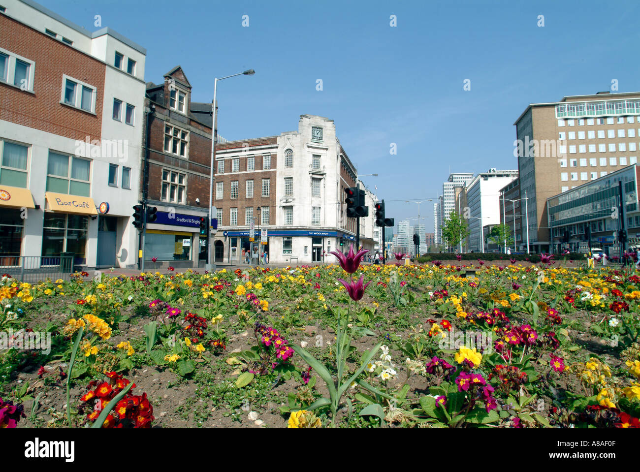 croydon high street with office blocks skyscrapers Stock Photo - Alamy