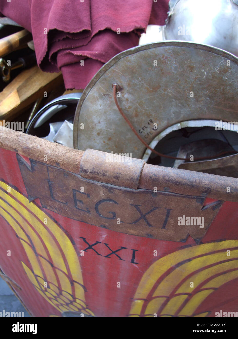 Roman soldier armour word shield hi-res stock photography and images ...
