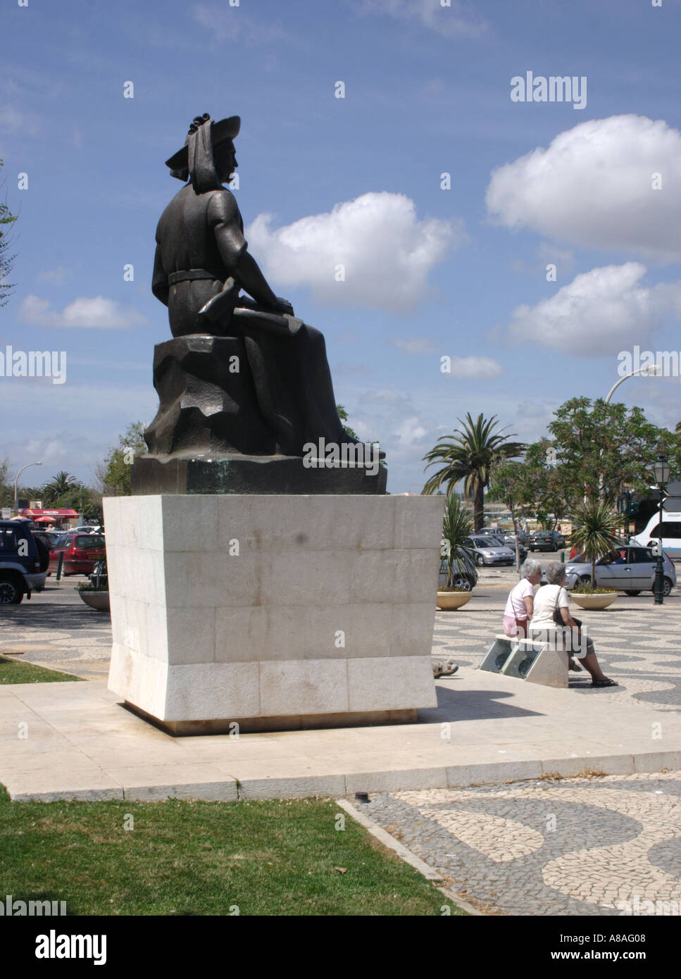 Statue of Henry the Navigator Lagos in the Praco de Republica Lagos ...