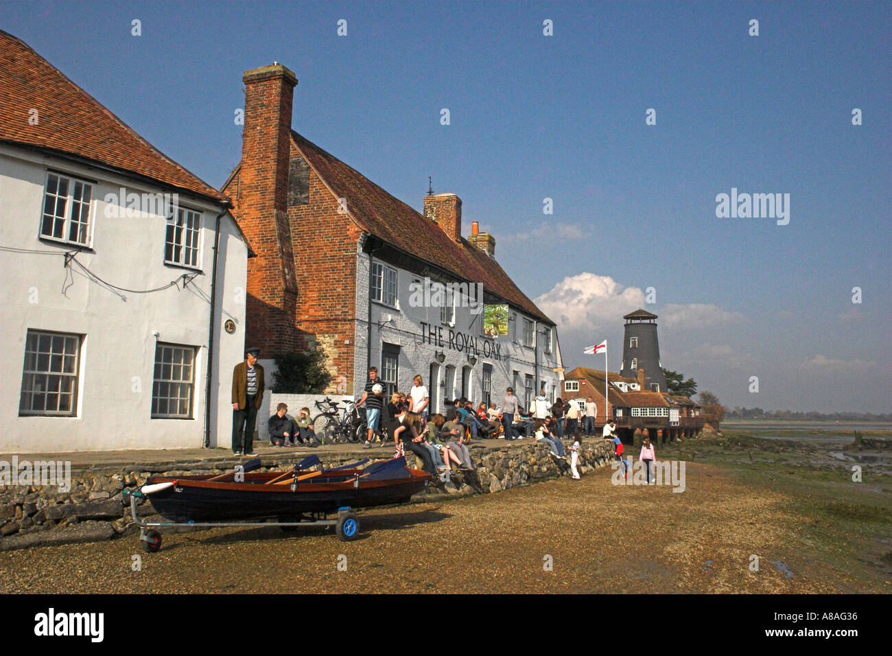 The Royal Oak Langstone in Summer Stock Photo - Alamy