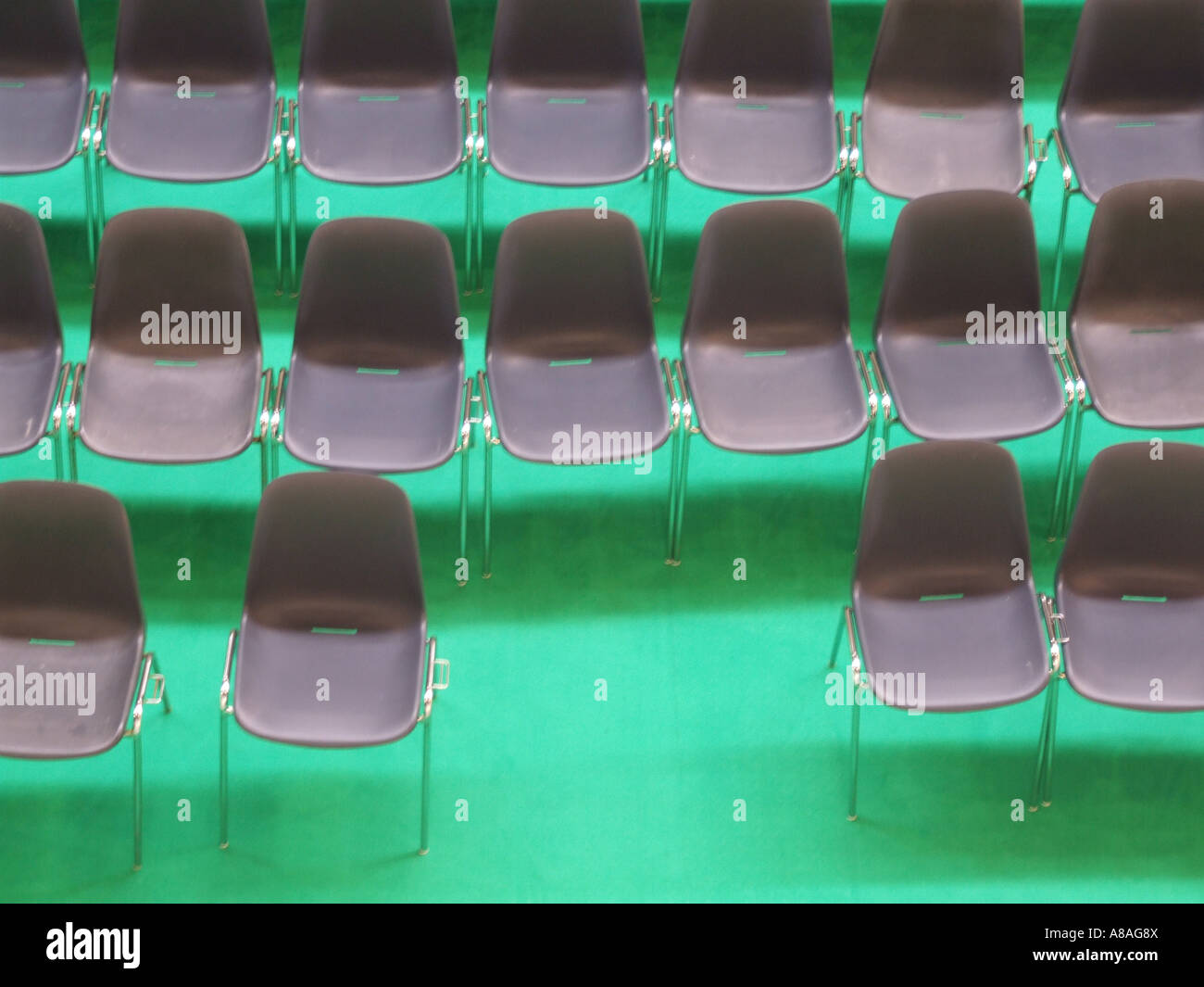 empty chairs in conference hall Stock Photo - Alamy
