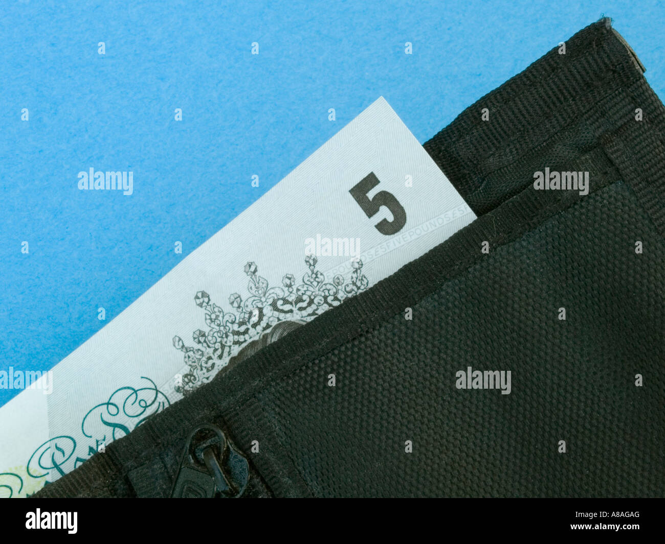 £5 note hi-res stock photography and images - Alamy