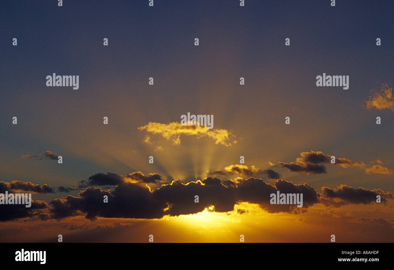 Clouds and sun beams hi-res stock photography and images - Alamy