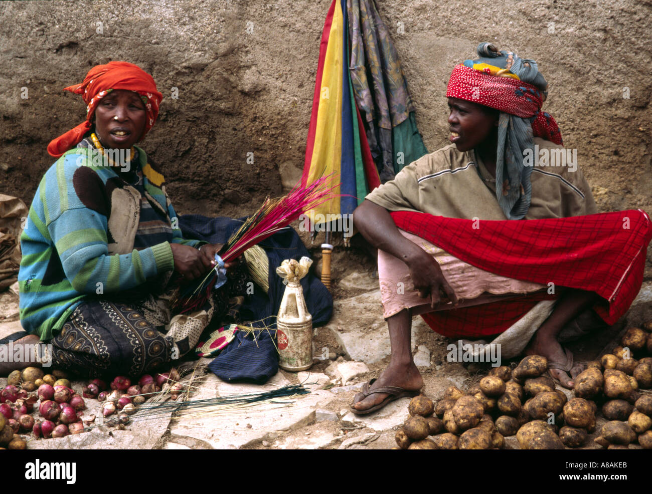 Oromo women at Harar market Ethiopia Stock Photo - Alamy