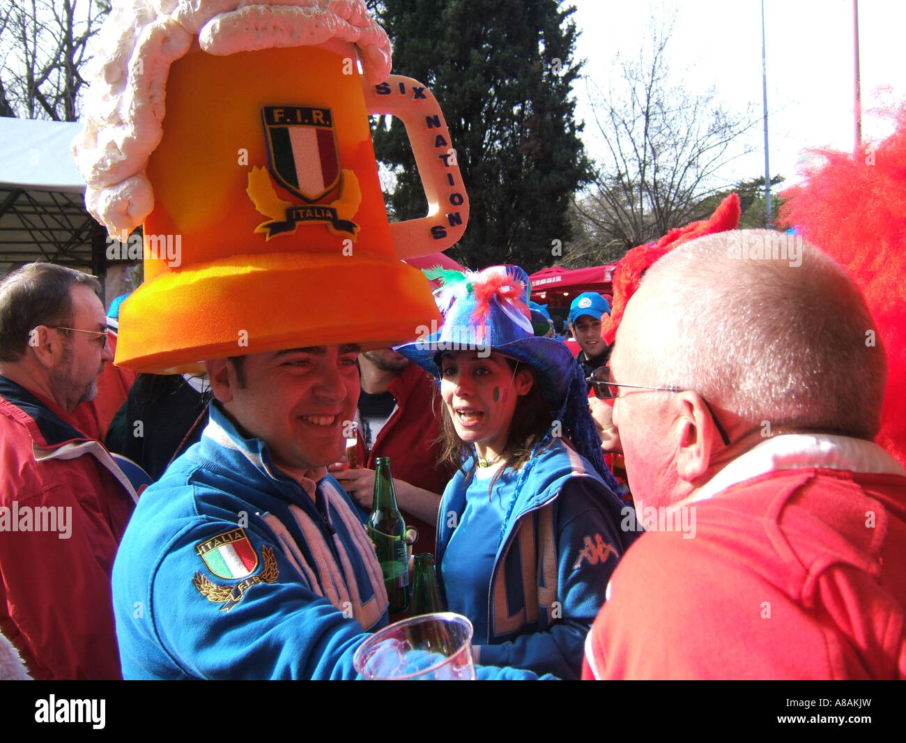 welsh rugby fans in rome for the six nations match versus italy 2007 ...