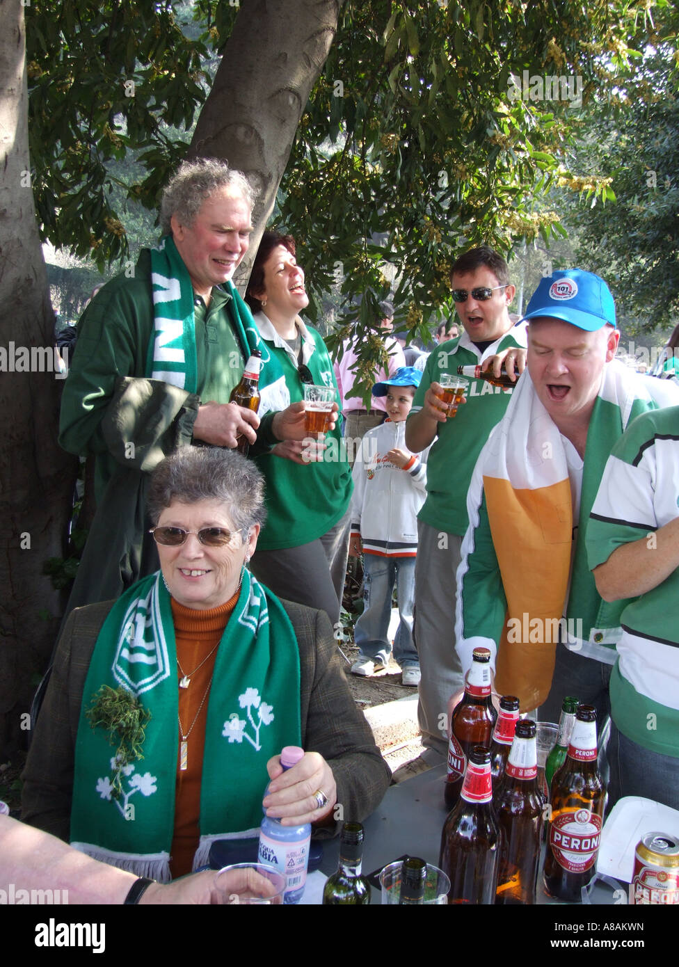 Irish street in rome hi-res stock photography and images - Alamy