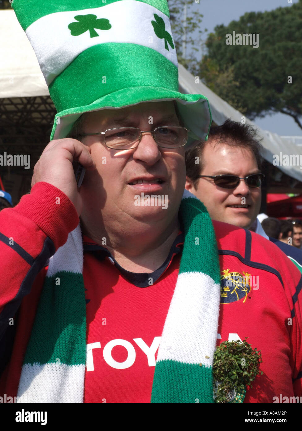 irish rugby fans in rome for the six nations match versus italy 2007 ...