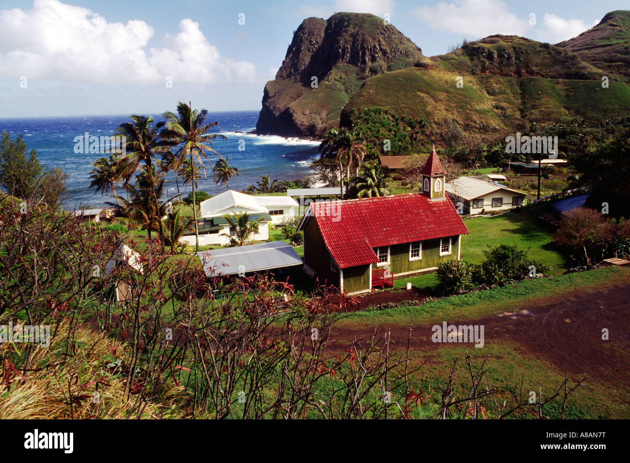 TRADITIONAL HAWAIIAN CHURCH KAHAKULOA HAWAIIAN CONGREGATIONAL CHURCH in ...