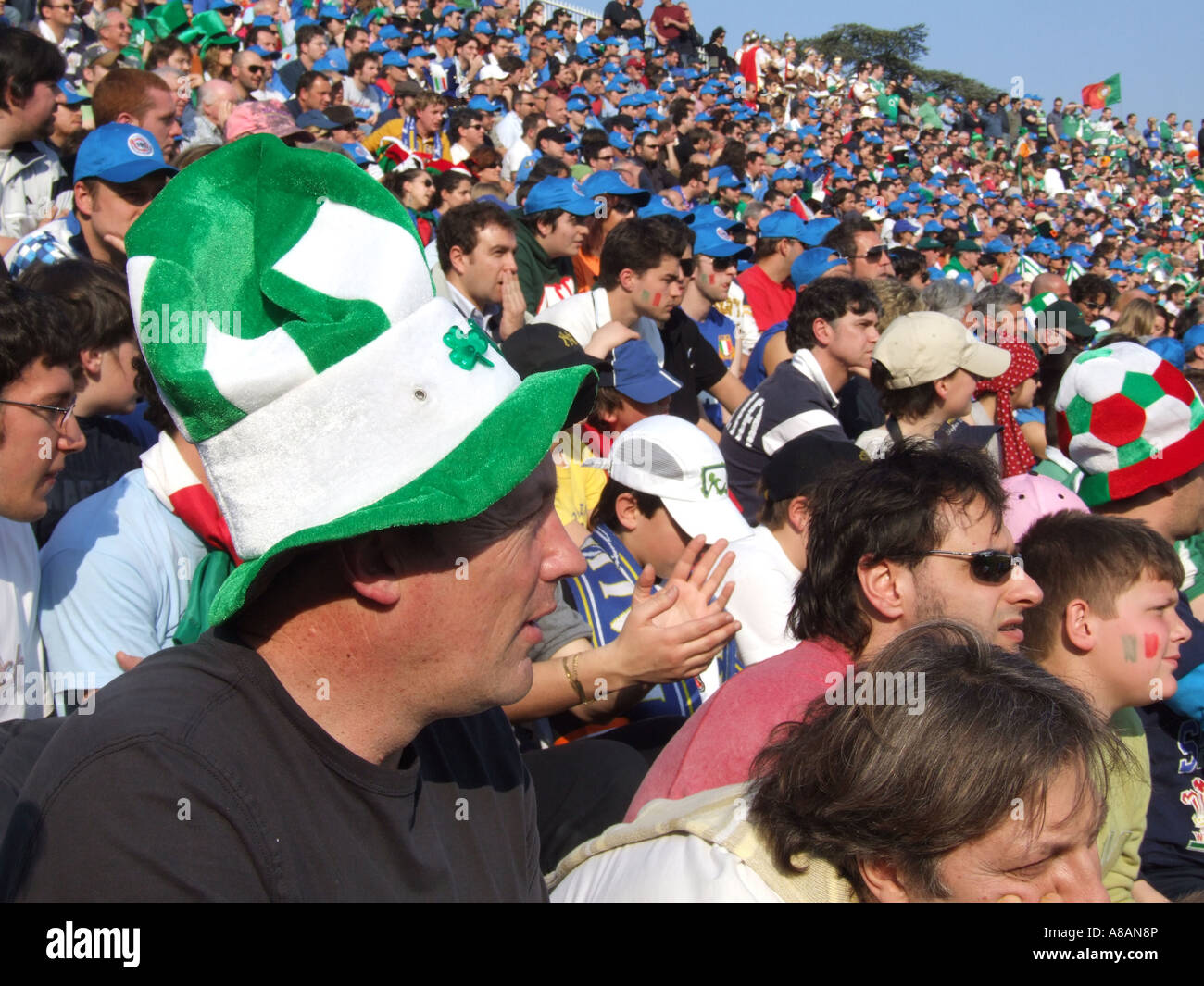 irish rugby fans in rome at the six nations match versus italy Stock ...