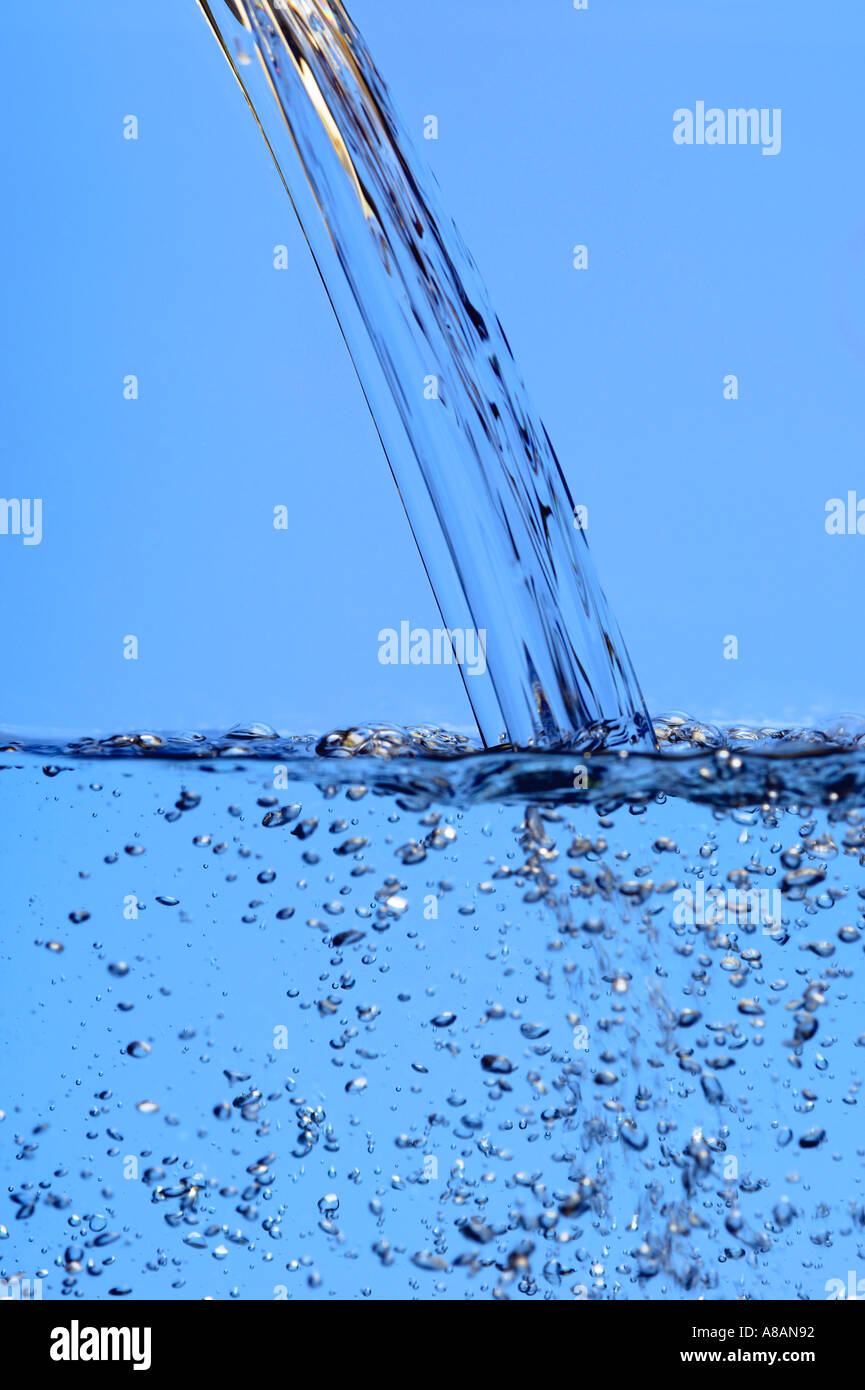 How to pour hi-res stock photography and images - Alamy