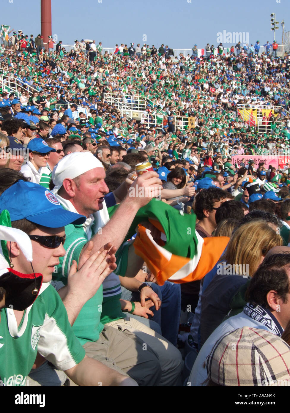 irish rugby fans in rome at the six nations match versus italy Stock ...