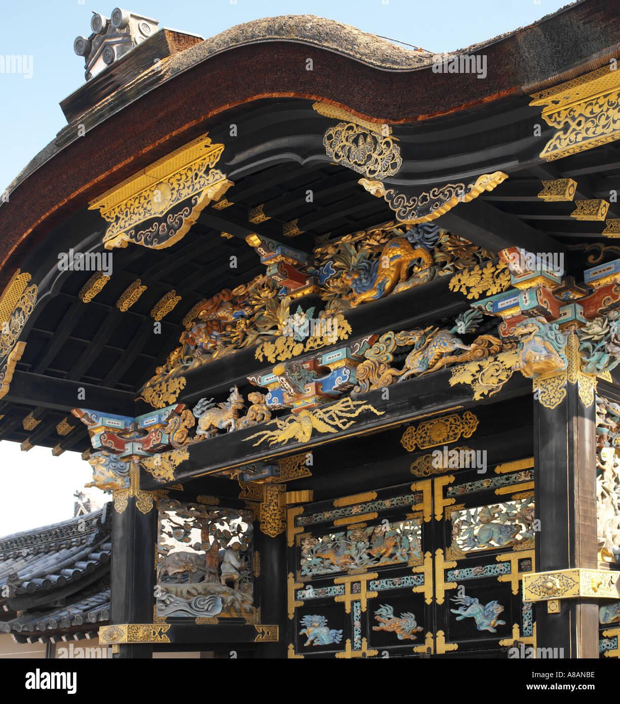 Ornate gateway at Nishi Honganji Buddhist Temple in Kyoto in Japan ...
