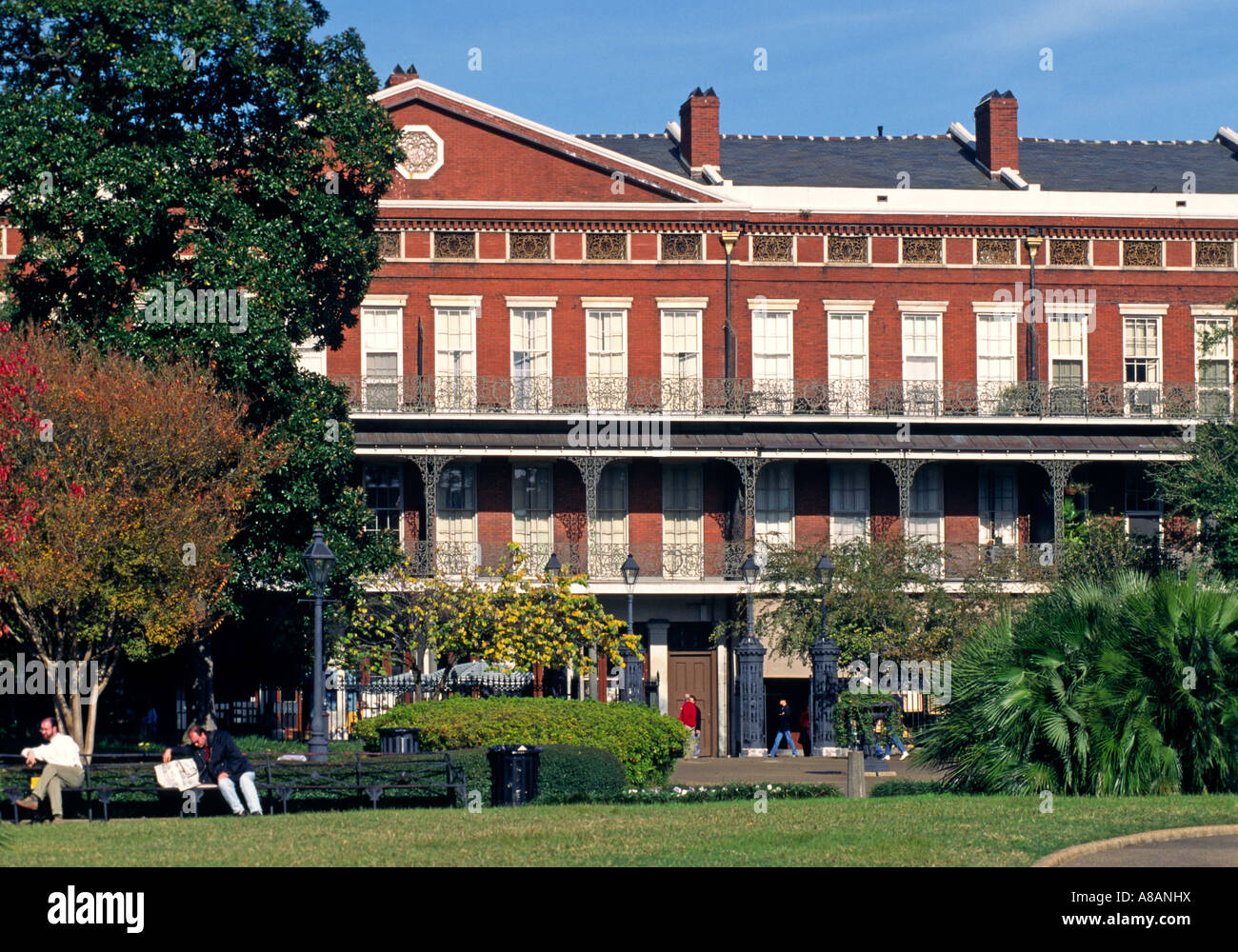 Pontalba buildings new orleans hi-res stock photography and images - Alamy