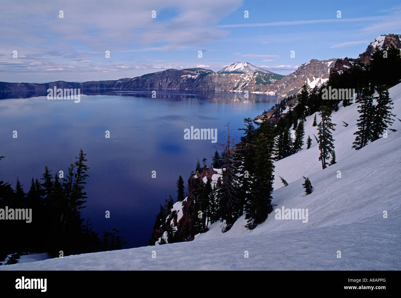 CRATER LAKE in WINTER CRATER LAKE NATIONAL PARK OREGON Stock Photo - Alamy