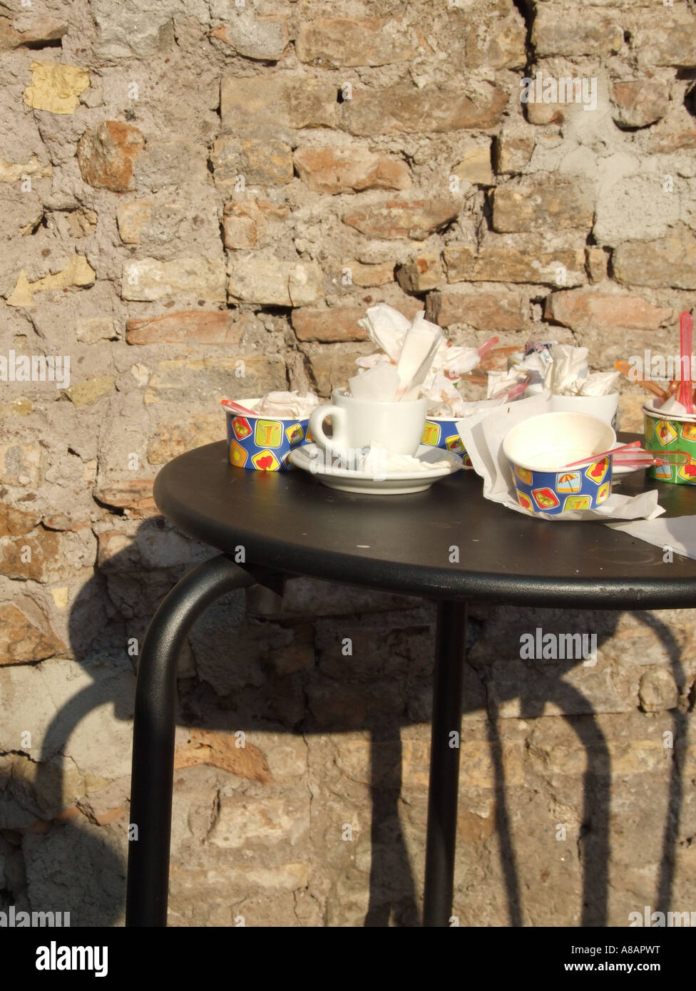 mess left on bar table Stock Photo - Alamy